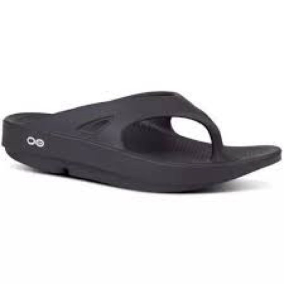 OOFOS | Shoes | Oofos Original Thong Sandals Flip Flop Black Unisex ...